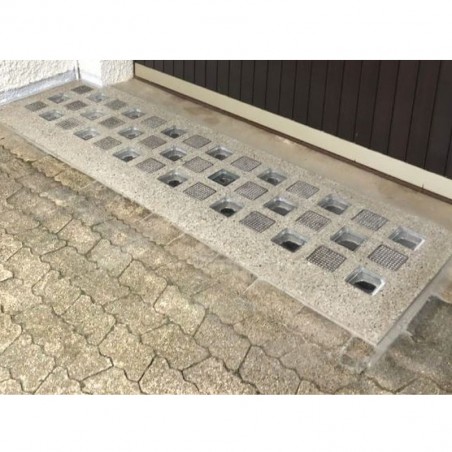 Dalle pour cour anglaise, soupirail et saut de loup